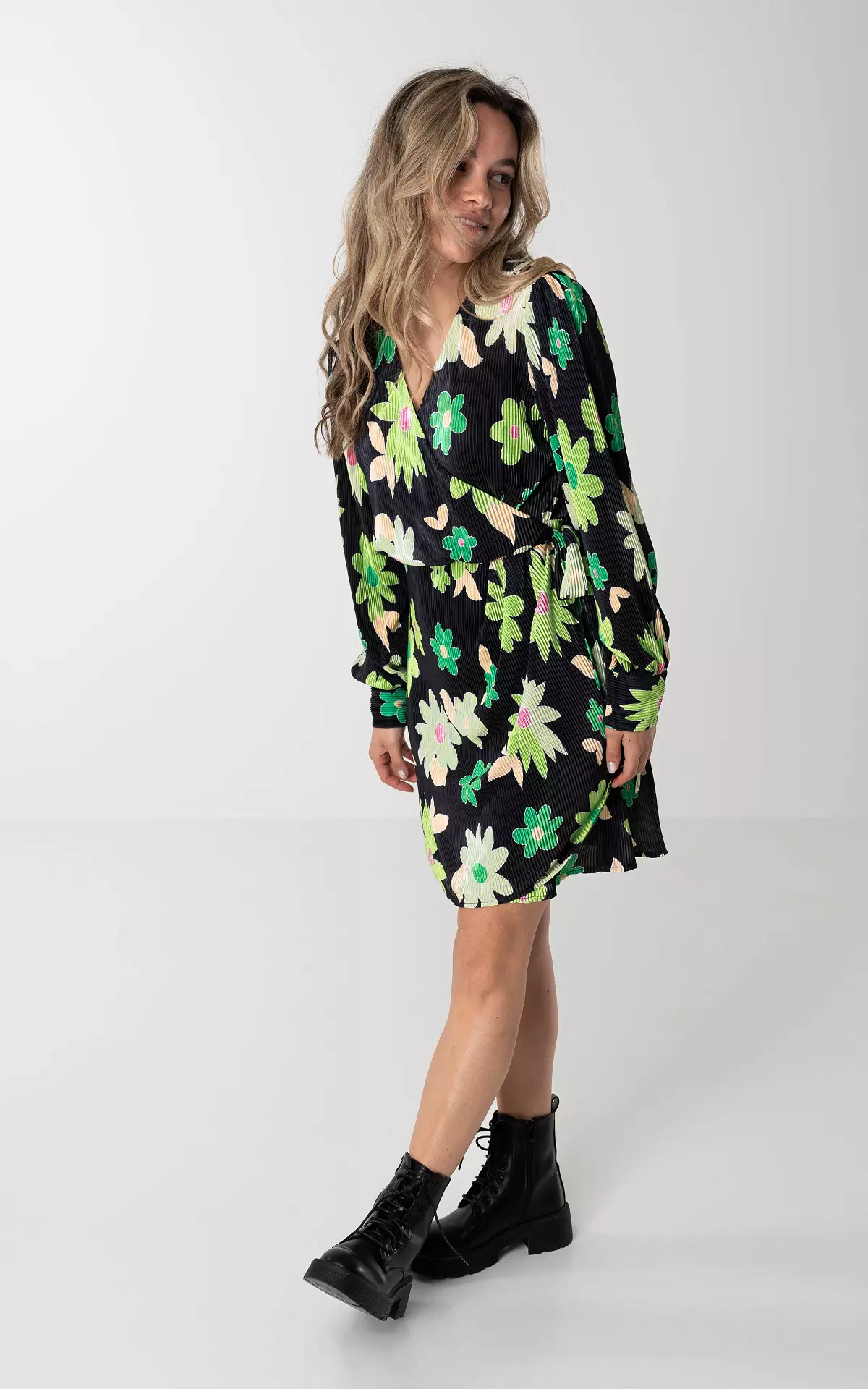 Plissé jurk met print en strikdetail - Zwart Groen