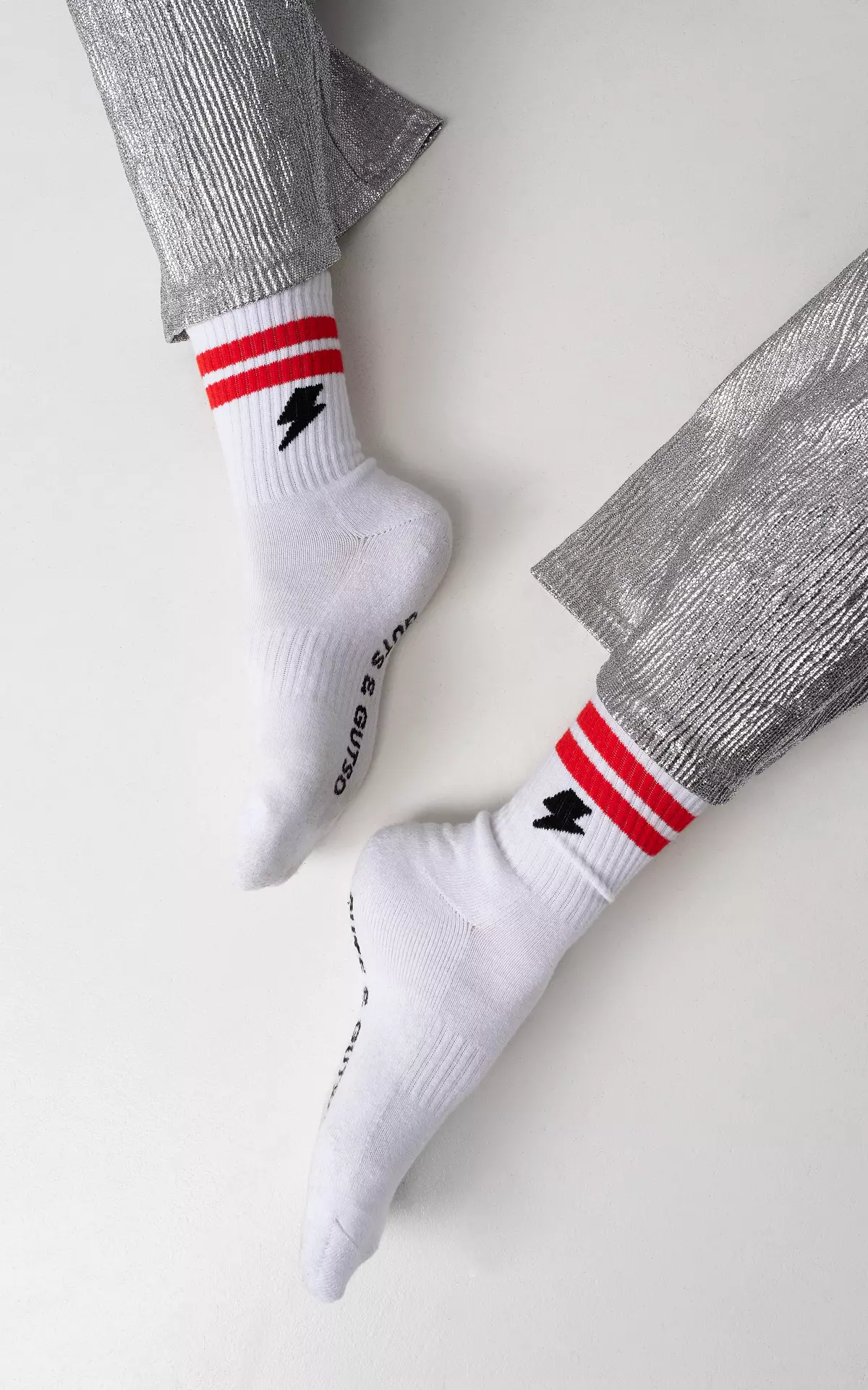 Sports socks with bolt of lightning - White Red