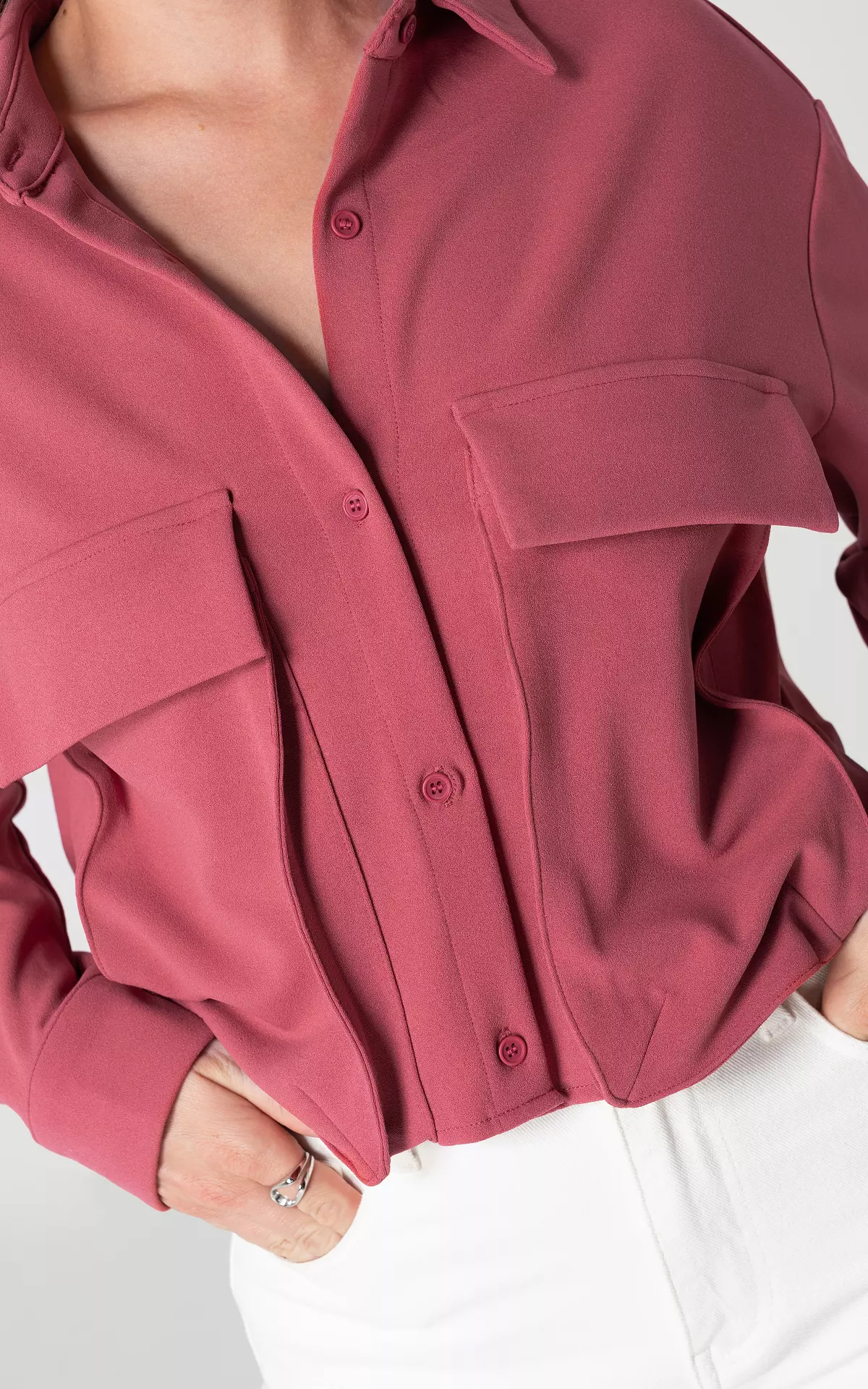 Short model blouse with chest pockets - Mauve Pink