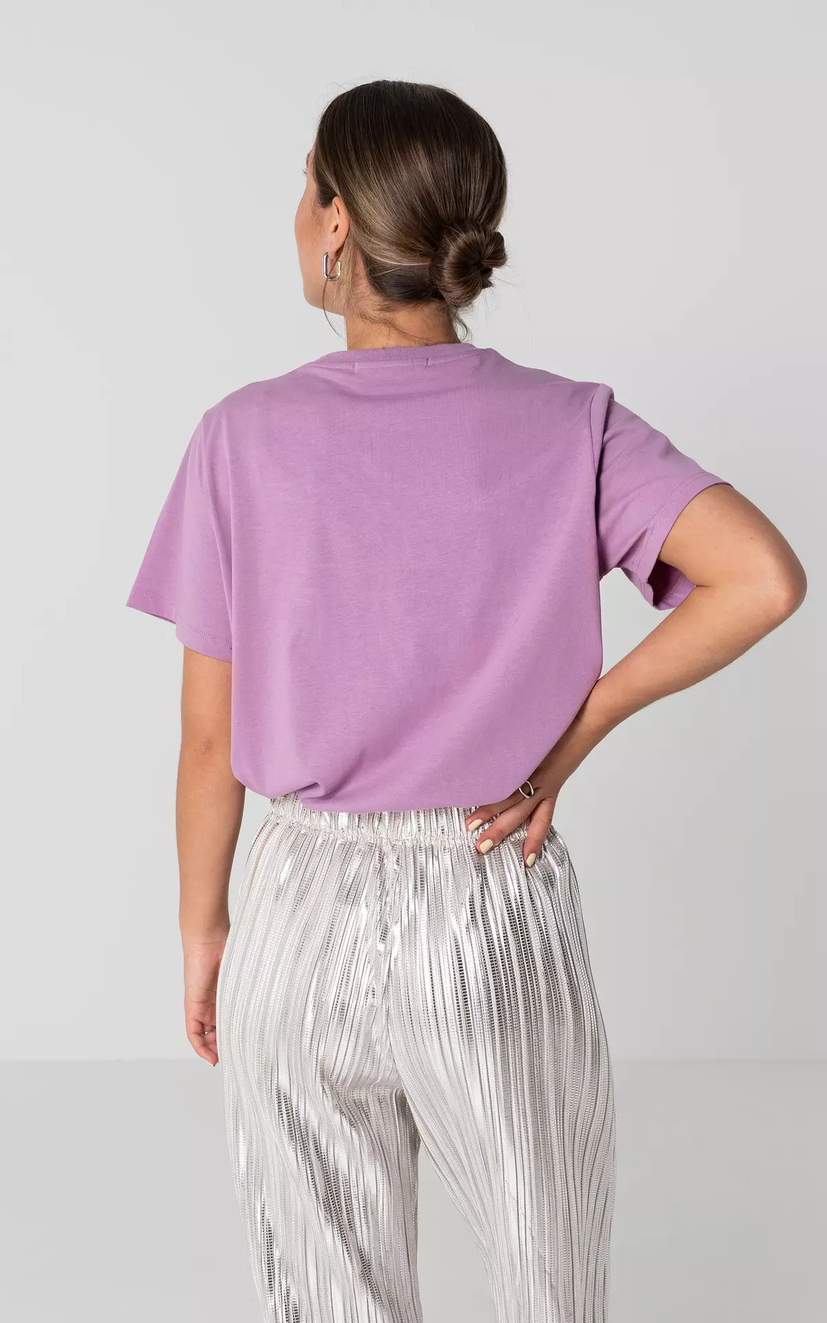 Round neck t-shirt with print - Purple | Guts & Gusto